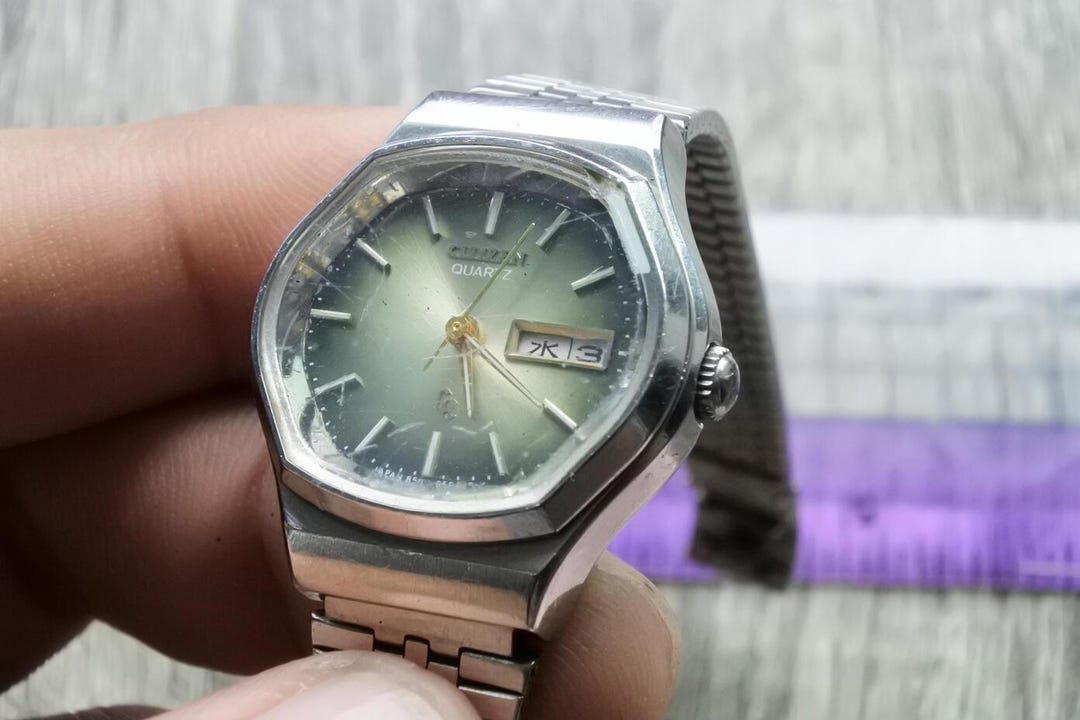 Vintage Citizen Kanji Date Green Dial Lady Quartz Watch Japan Cushion ...