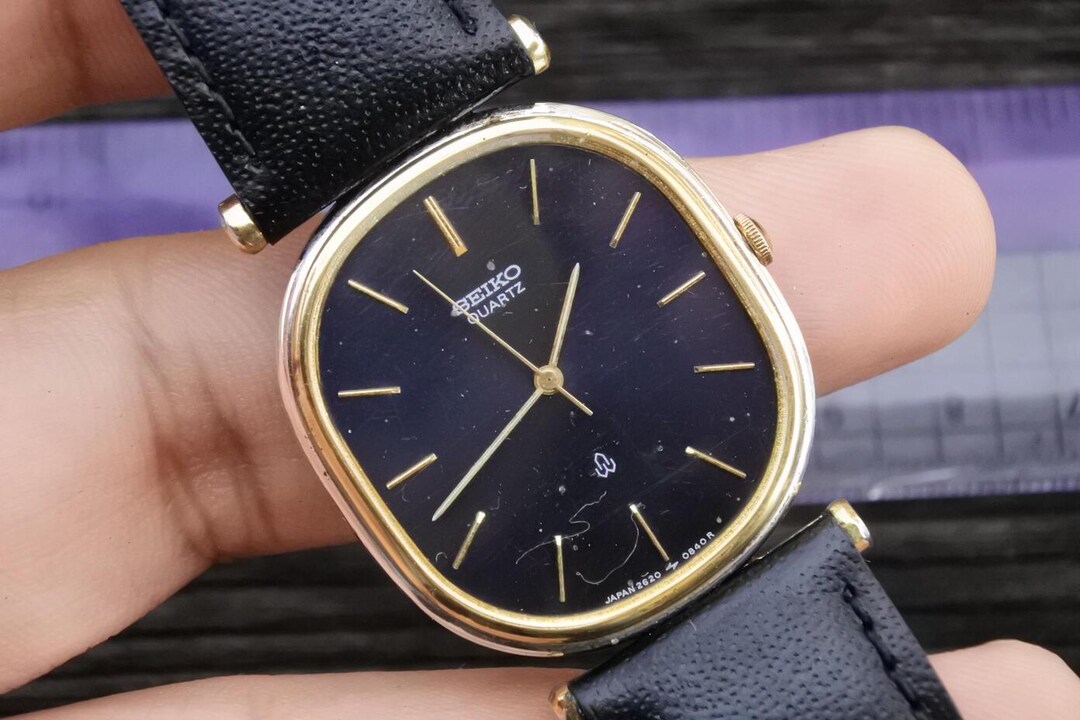 Vintage Seiko Gold Plate 2620 5470 Black Dial Men Quartz Watch Japan Cushion Shape 30mm - Etsy