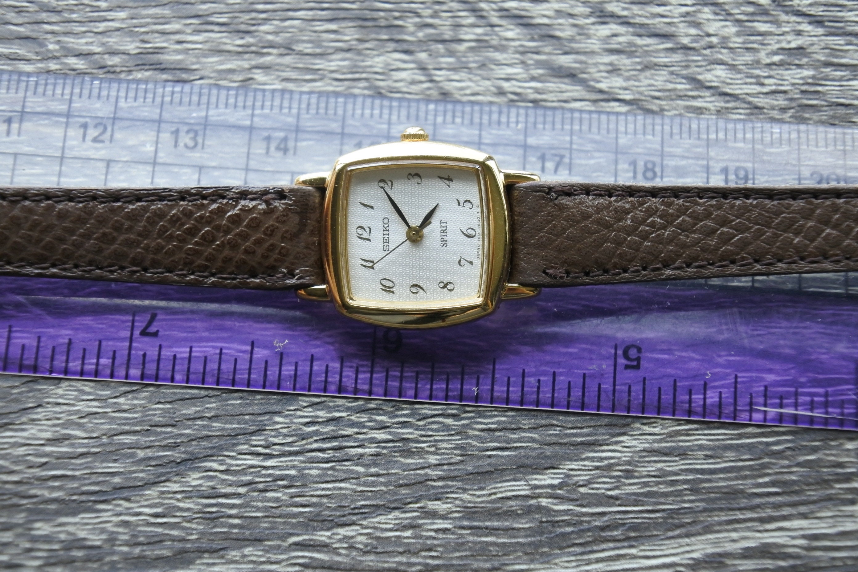 Vintage Seiko Spirit 1F21 5B80 White Lady Quartz Watch Japan - Etsy