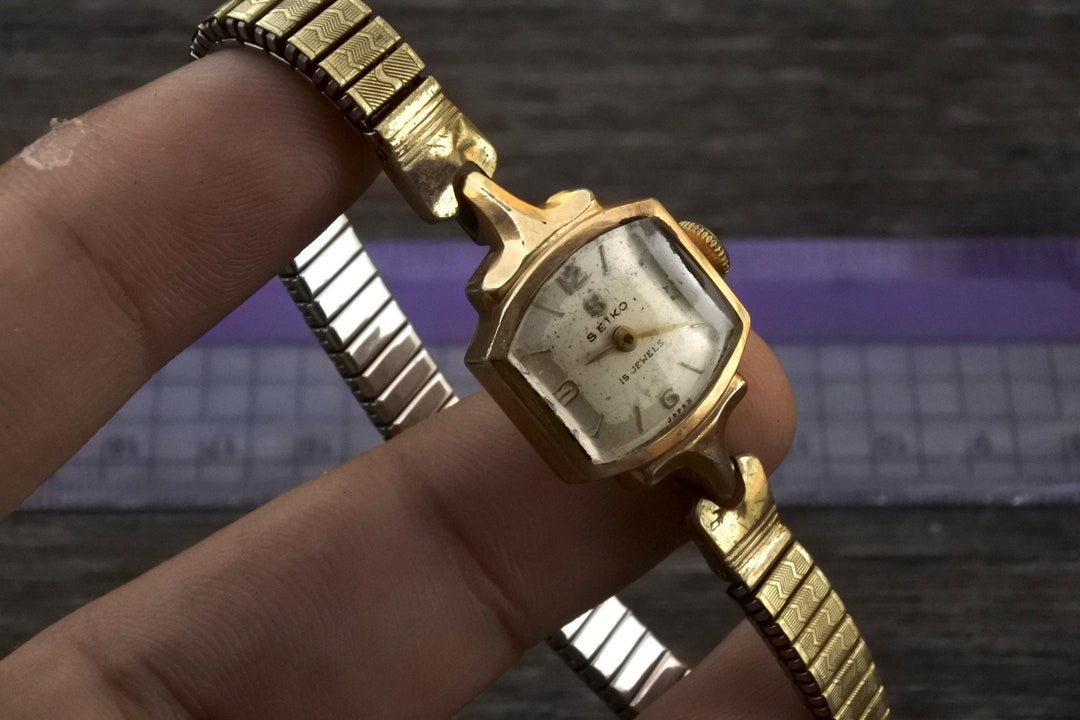 Vintage Seiko 14K Gold Filled White Dial Lady Hand Winding Watch Japan ...