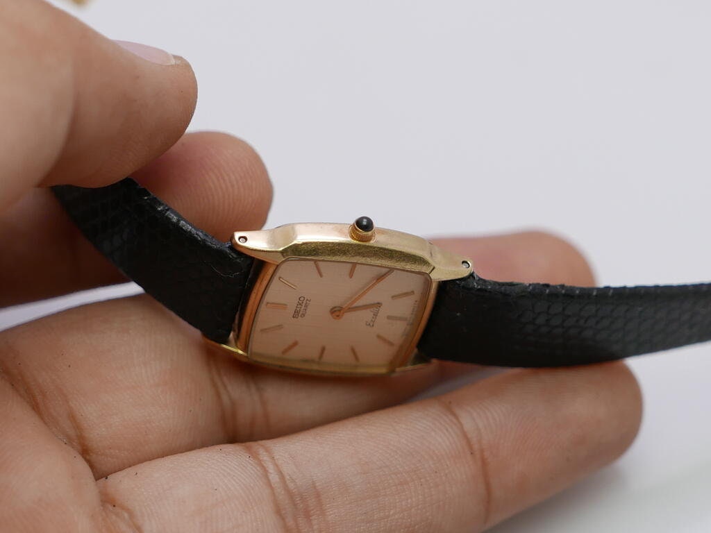 Vintage Seiko Exceline 14K Gold Filled 8420 5400 Lady Quartz Watch Japan Cushion Shape 24mm - Etsy