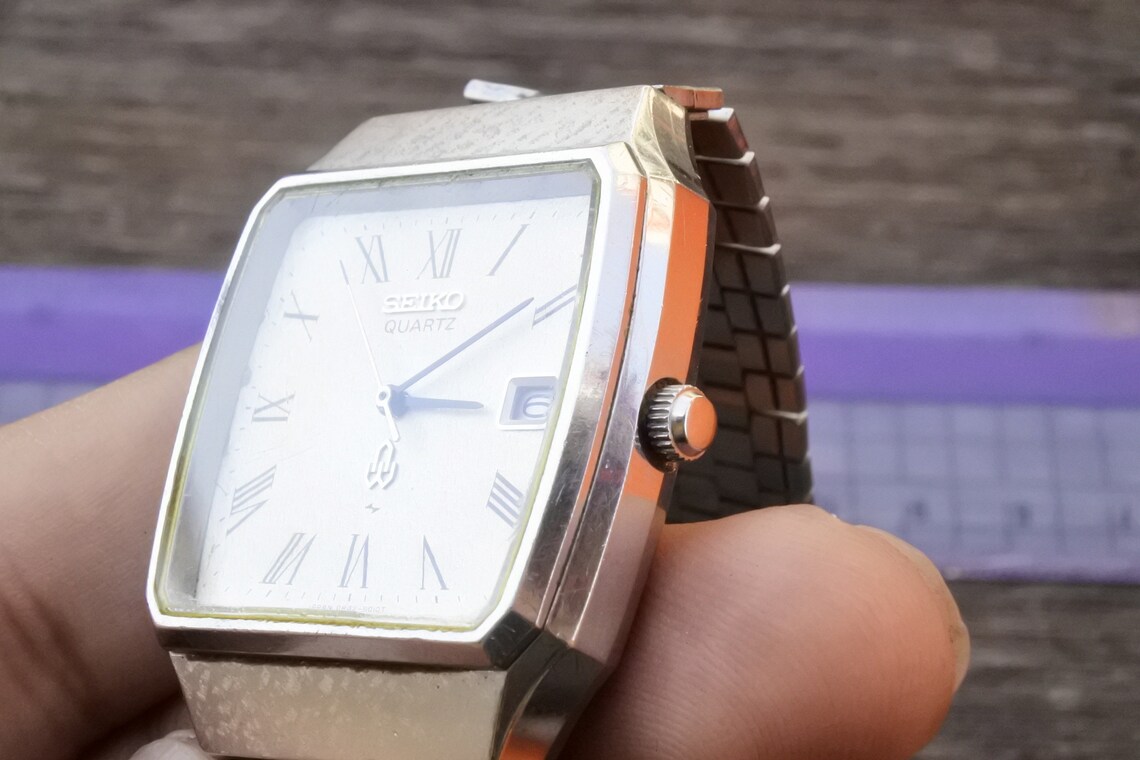 Vintage Seiko 0842 5010 Textured Dial Men Quartz Watch Japan Square ...