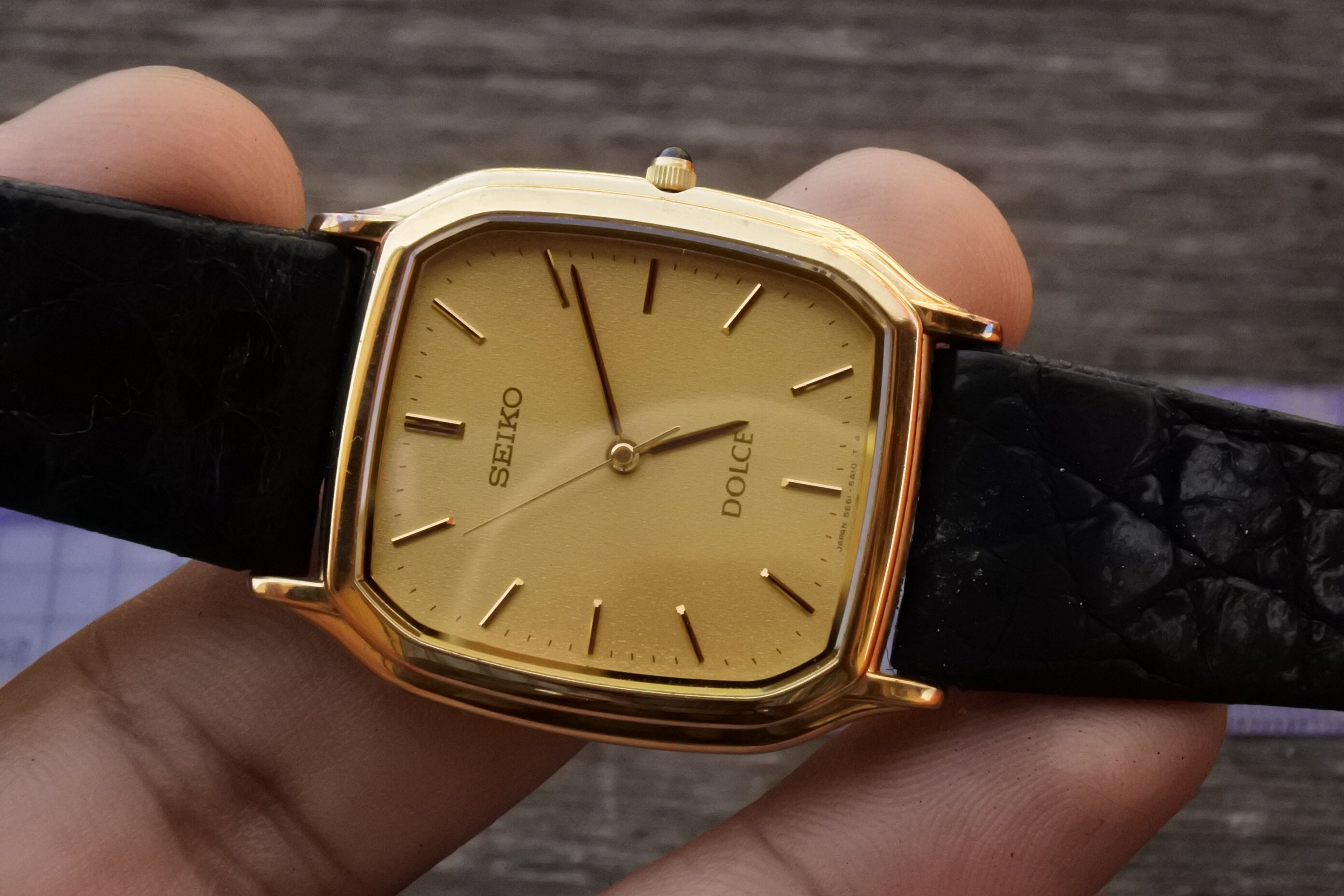 Vintage Seiko Dolce 5E61 5A10 Golden Dial Men Quartz Watch Japan Octagonal Shape 30mm All ...