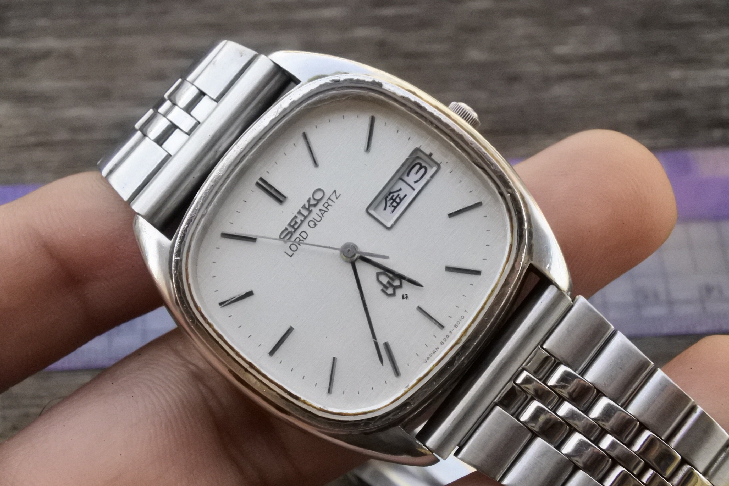 Vintage Seiko Lord Quartz 8243 5010 Textured Dial Men Quartz Watch ...