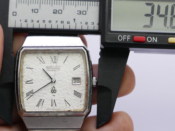 Vintage Seiko 0842 5010 Roman Numeral Dial Men Quart… - Gem
