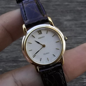 Vintage Seiko 4N20 0092 Textured Dial Lady Quartz Watch Japan Round ...