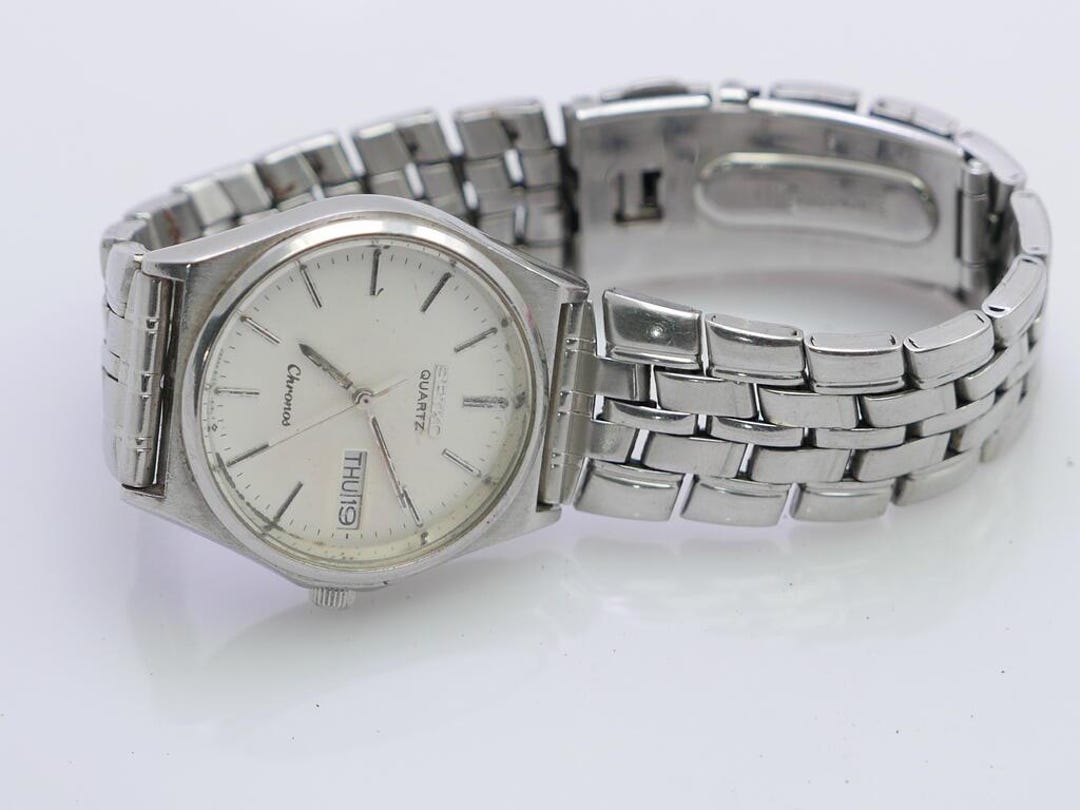 Vintage Seiko Chronos 8123 6130 White Dial Men Quartz Watch Japan Round ...