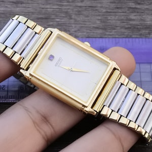 Vintage Seiko Gold Plated 9021 5300 Stone Dial Men Quartz Watch Japan Square Tank Shape 28mm - Etsy