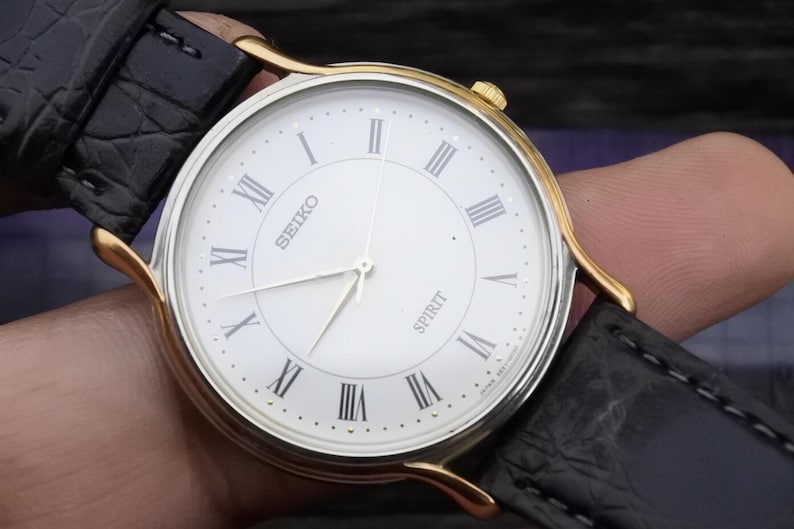 Vintage Seiko Spirit 5E21 0010 Roman Numeral Dial Men Quartz Watch ...