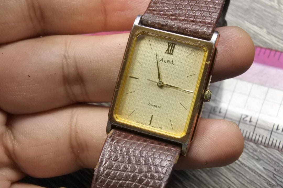 Vintage Alba Y101 5530 Yellow Dial Men Quartz Watch Japan JDM Square ...