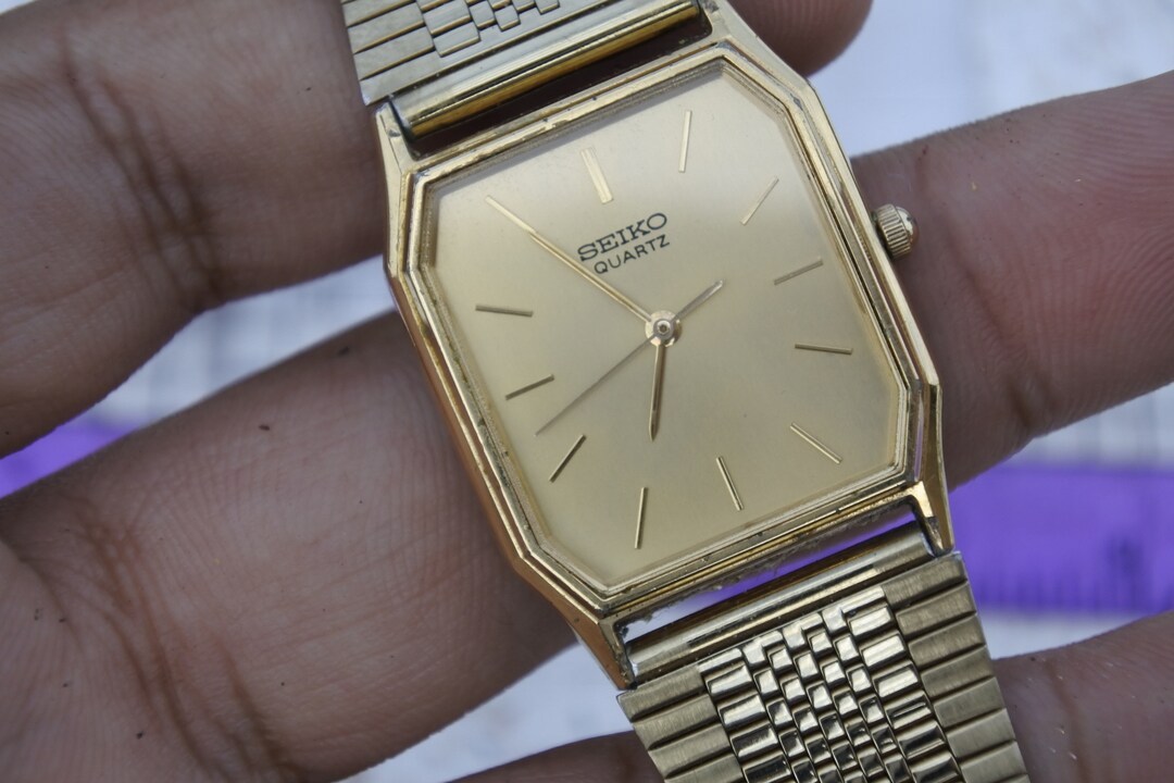 Vintage Seiko Gold Plated 9021 5280 Yellow Dial Men Quartz Wrist Watch Japan Octagonal Shape ...