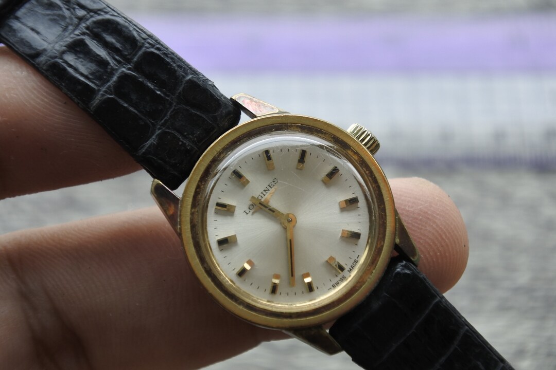 Vintage Longines Hand Winding Swiss Made Gold Plated Round Shape Lady ...