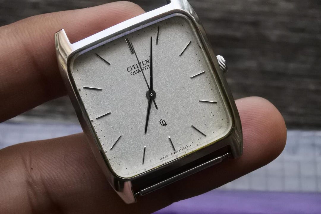 Vintage Citizen 7120 Texture Dial Men Quartz Watch Japan JDM Cushion ...