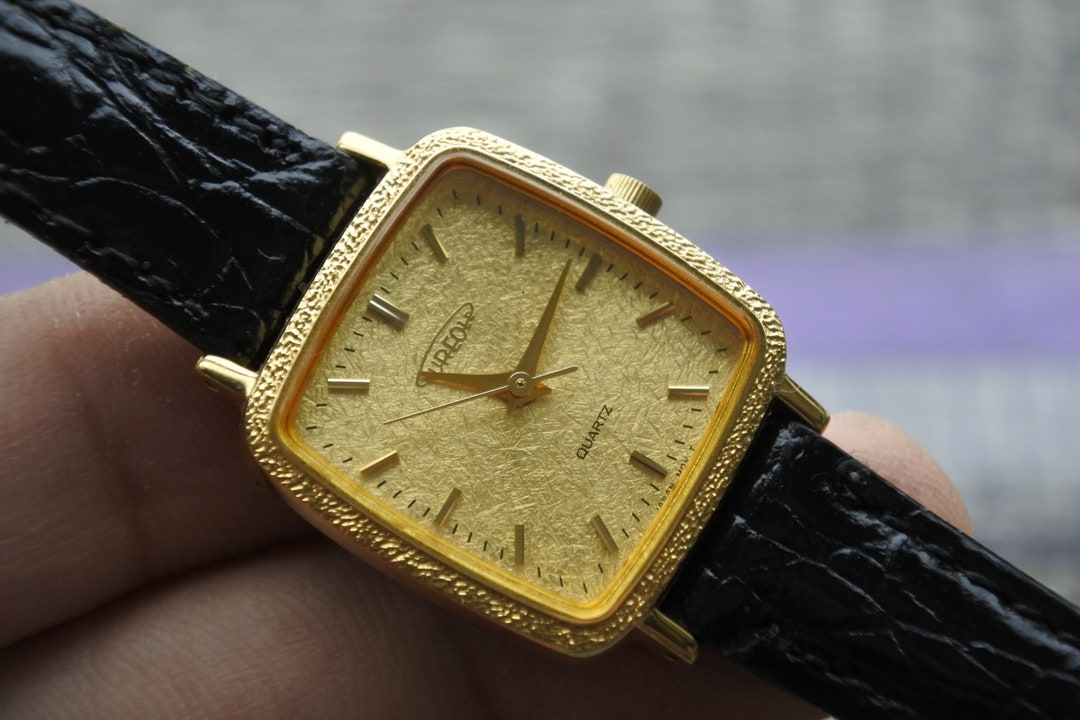 Vintage Aureole Quartz Watch Swiss Made Golden Dial Square Tank Shape ...