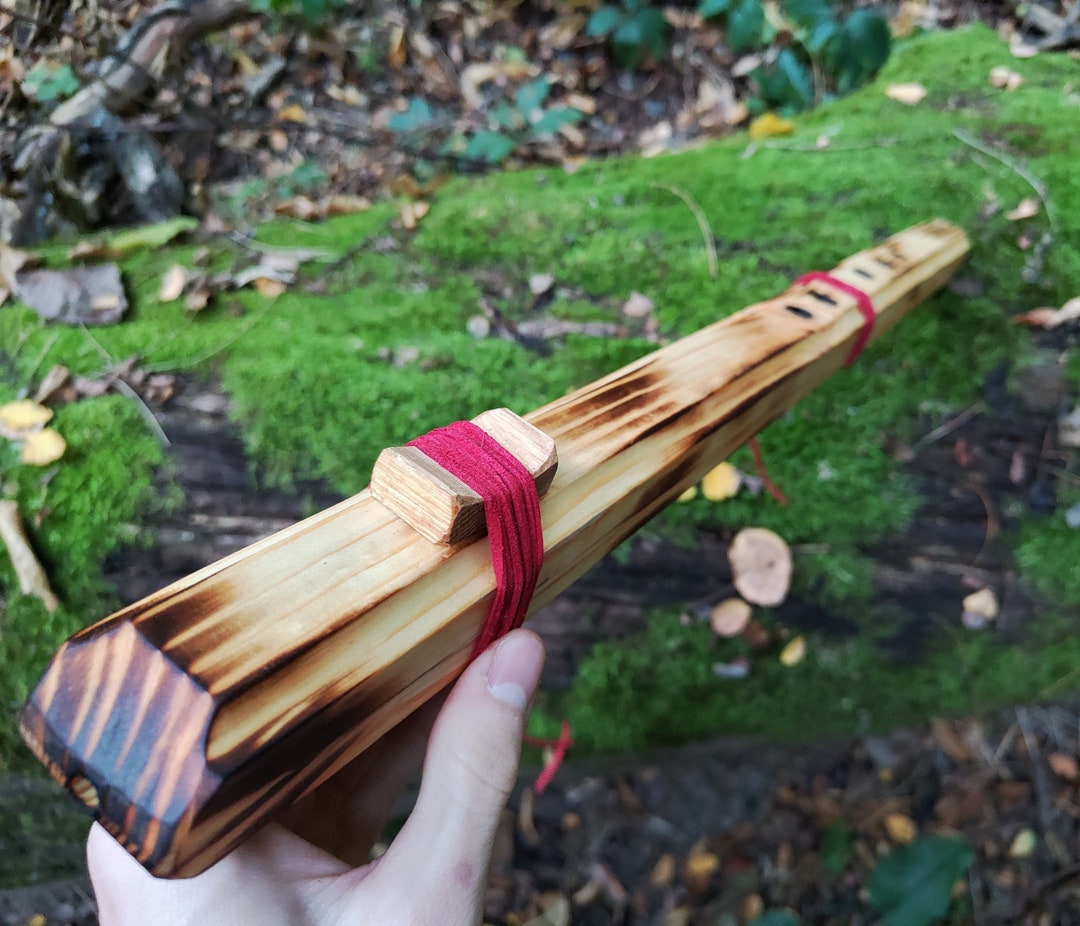 BASS CEDAR Native American Flute source Hand - Etsy
