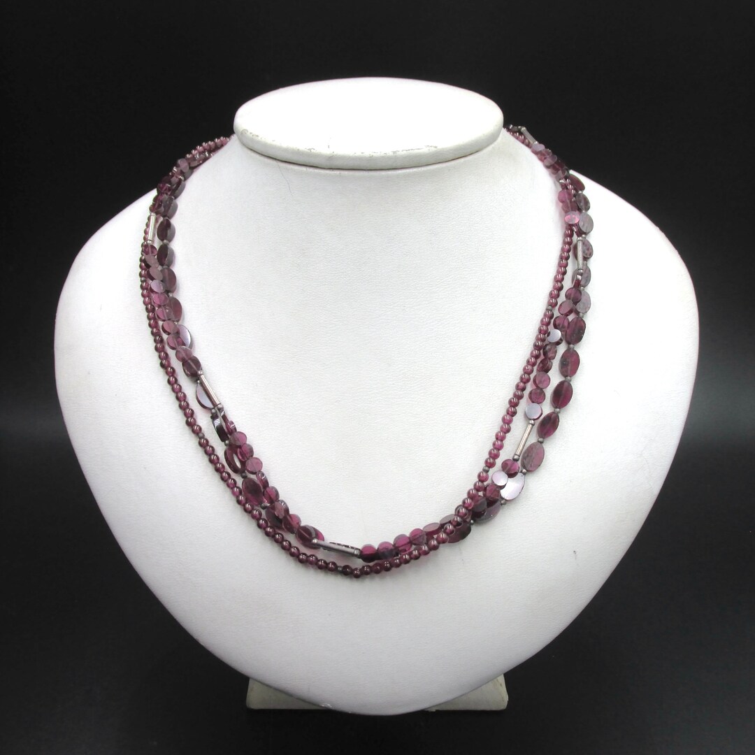 Collier multi rangs signé Claude Dasque en perles de grenats - Etsy France