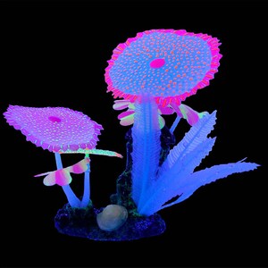 Glow in the Dark Artificial Plants for Aquariums - 7-inch Faux Plant ...