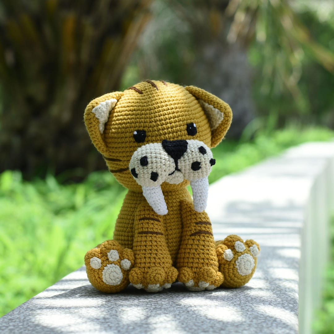Crochet Saber-toothed Tiger: Handmade Smilodon Stuffed Animal - Etsy