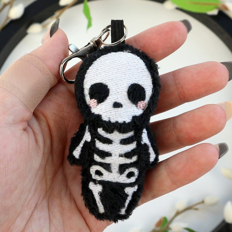 BrokenStitchesStudio - Etsy