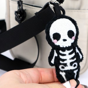 Skeleton Squishy Keychains Halloween Skull Mini Plush Keychain for ...