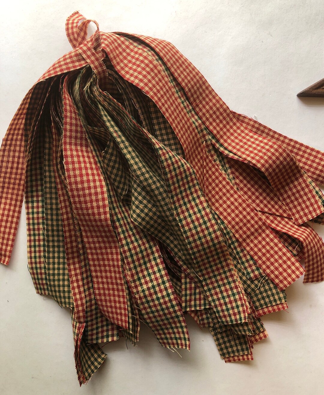RED GREEN MULTI Small Checked 1/2 X 18 or 1 X 18 Homespun Fabric Strips ...