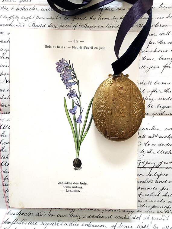 Antique Photo Medallion. Handcrafted Victorian Pendan… - Gem