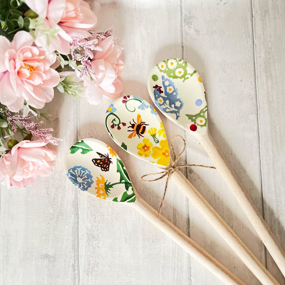 Set of Spring Themed Decorative Wooden Spoons Spring Decor Kitchen ...