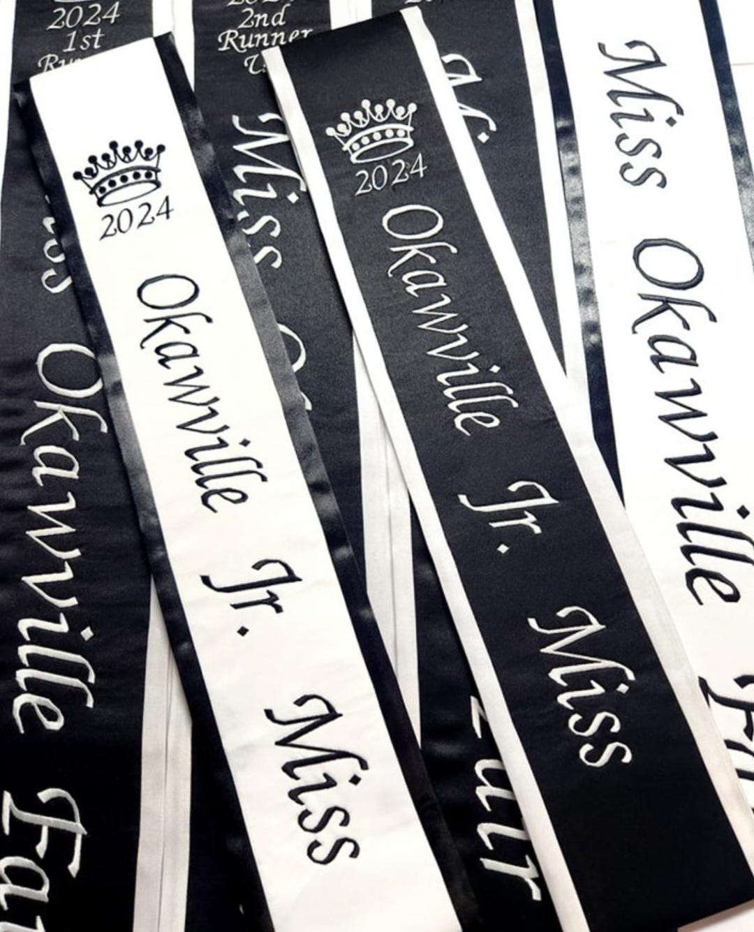 Custom Embroidered Sash/ Monotype Corsiva Font - Etsy