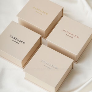 50pcs 8*8*3.5cm Paper Box Custom Necklace Box With Personalized Logo ...