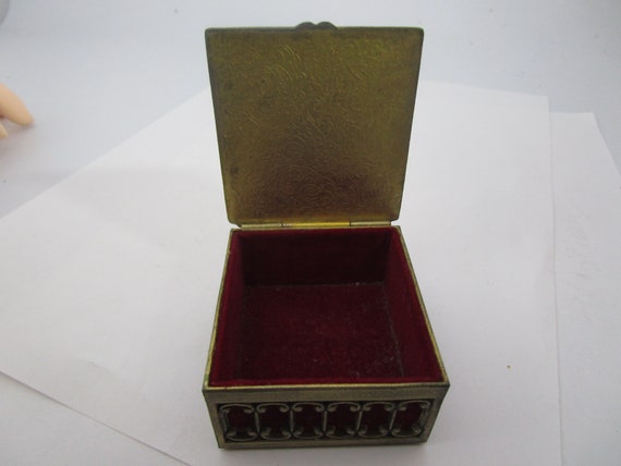 Antique Metal Jewel Box with a Renoir Print Lid " Mad… - Gem