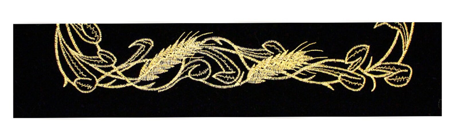 Islamic Embroidery Patterns for Quran Ayat (verse) Alkursi on Rich ...