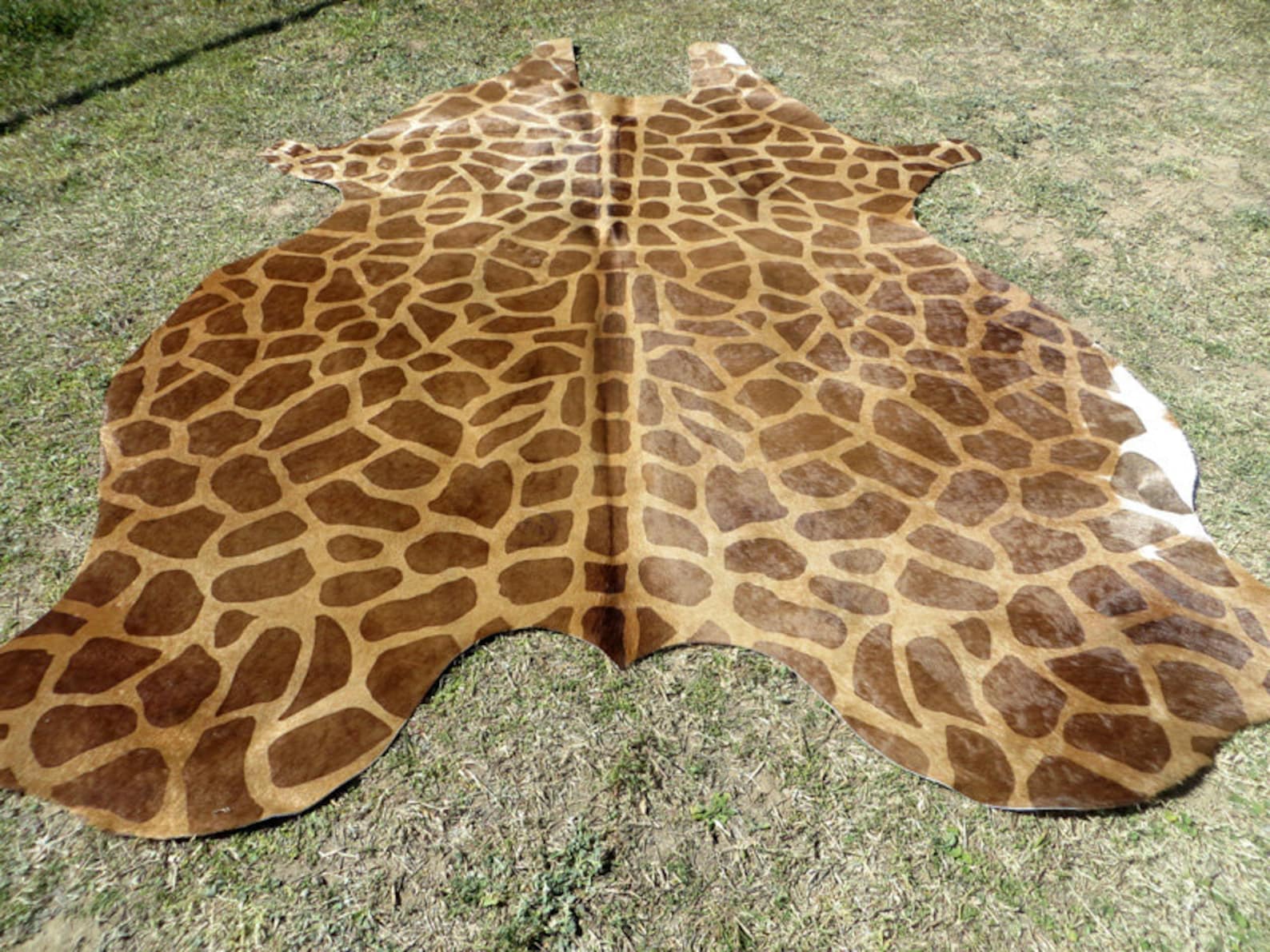 New GIRAFFE Printed Cowhide Rug Genuine Natural Hair on !! - LARGE ...