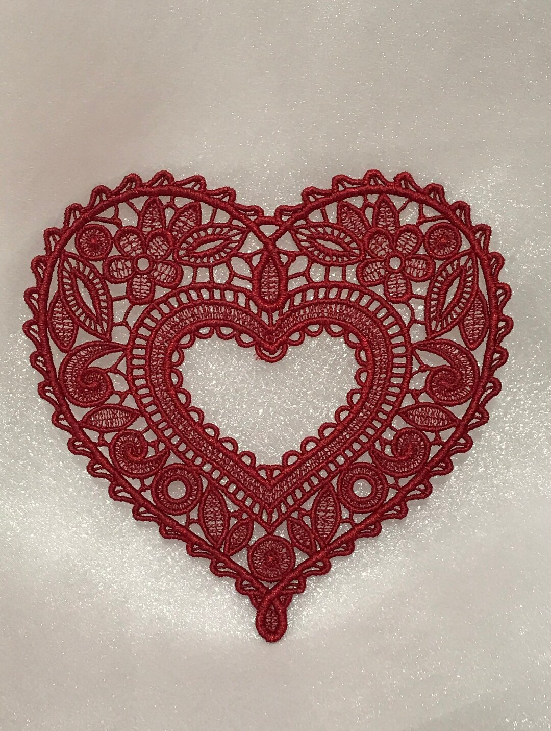 Flower Lace Heart (free Standing Lace - A Finished Embroidery Product ...