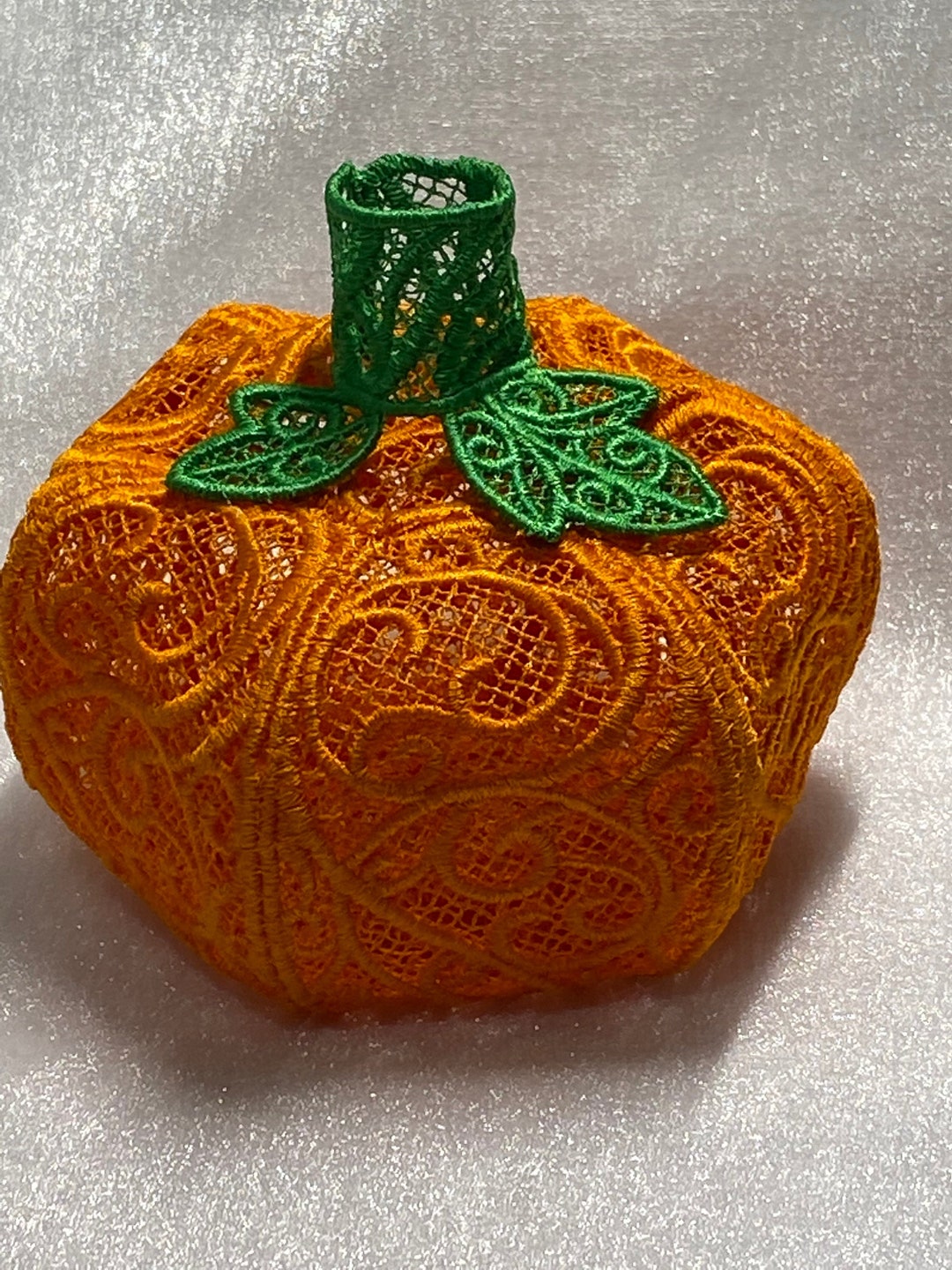 Small 3D Lace Pumpkin (free Standing Lace - A Finished Embroidery ...