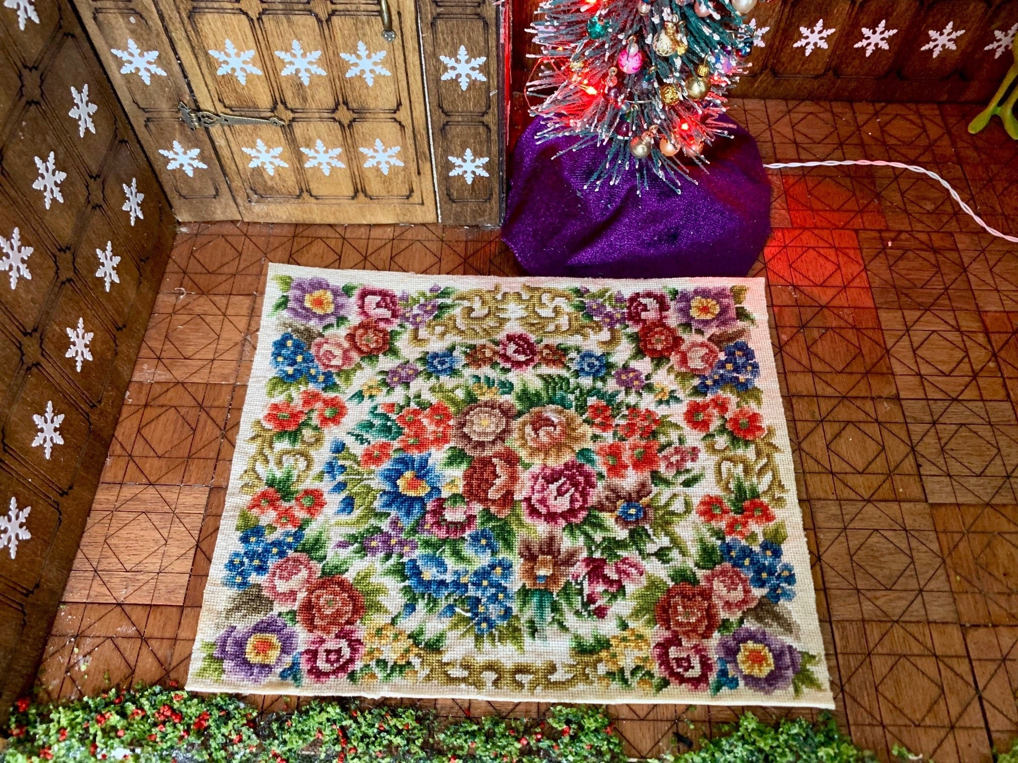 7 1/2 X 6 Lovely Miniature Dollhouse Petit Point Rug - Etsy