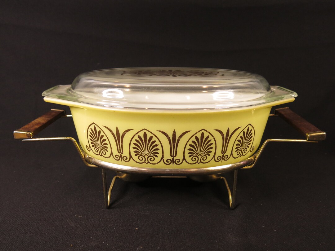 Pyrex Promo Golden Classic W Lid & Twin Candle Warmer 2.5 QT Casserole ...