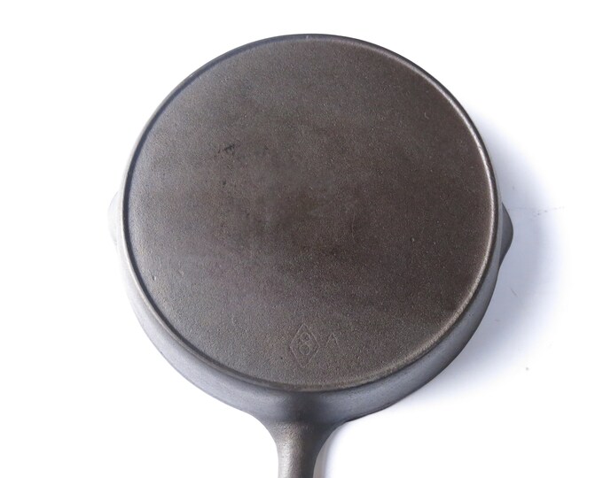 Chicago Hardware Foundry Diamond Logo Cast Iron Skillet #8 - Etsy