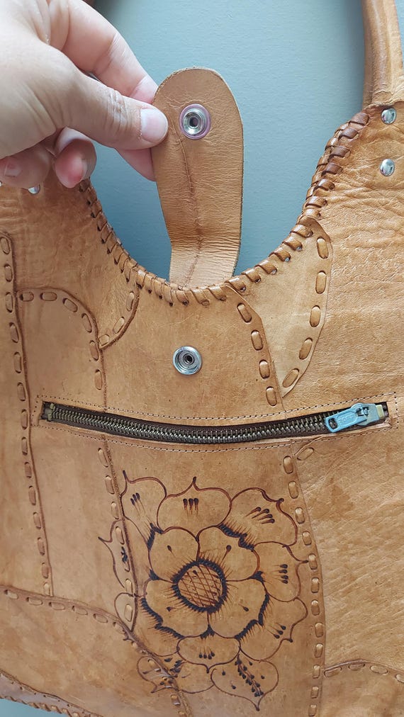 Handmade leather shoulder bag, boho bag, natural leat… - Gem