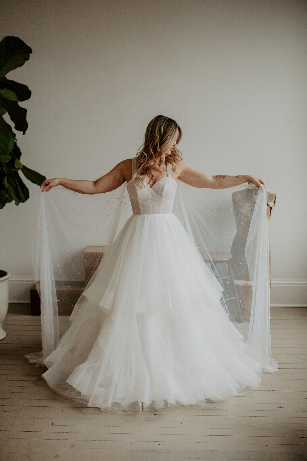 Soft Beaded Pearl Angel Wings Veil Detachable Raw Edge Bridal Wedding ...