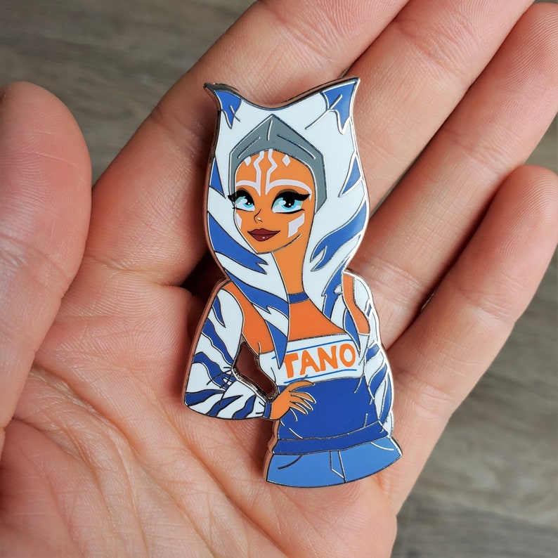 Tano Shirt Pin, Enamel Pin, Tomorrowlanddesign - Etsy