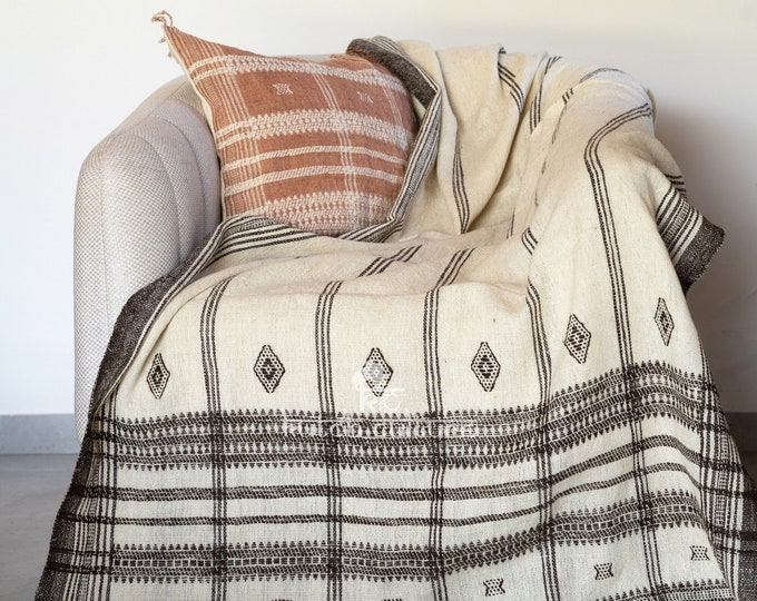 Desi Sheep Wool Blanket | Throw | Bedding | Indian Wool Throw | Shawl ...