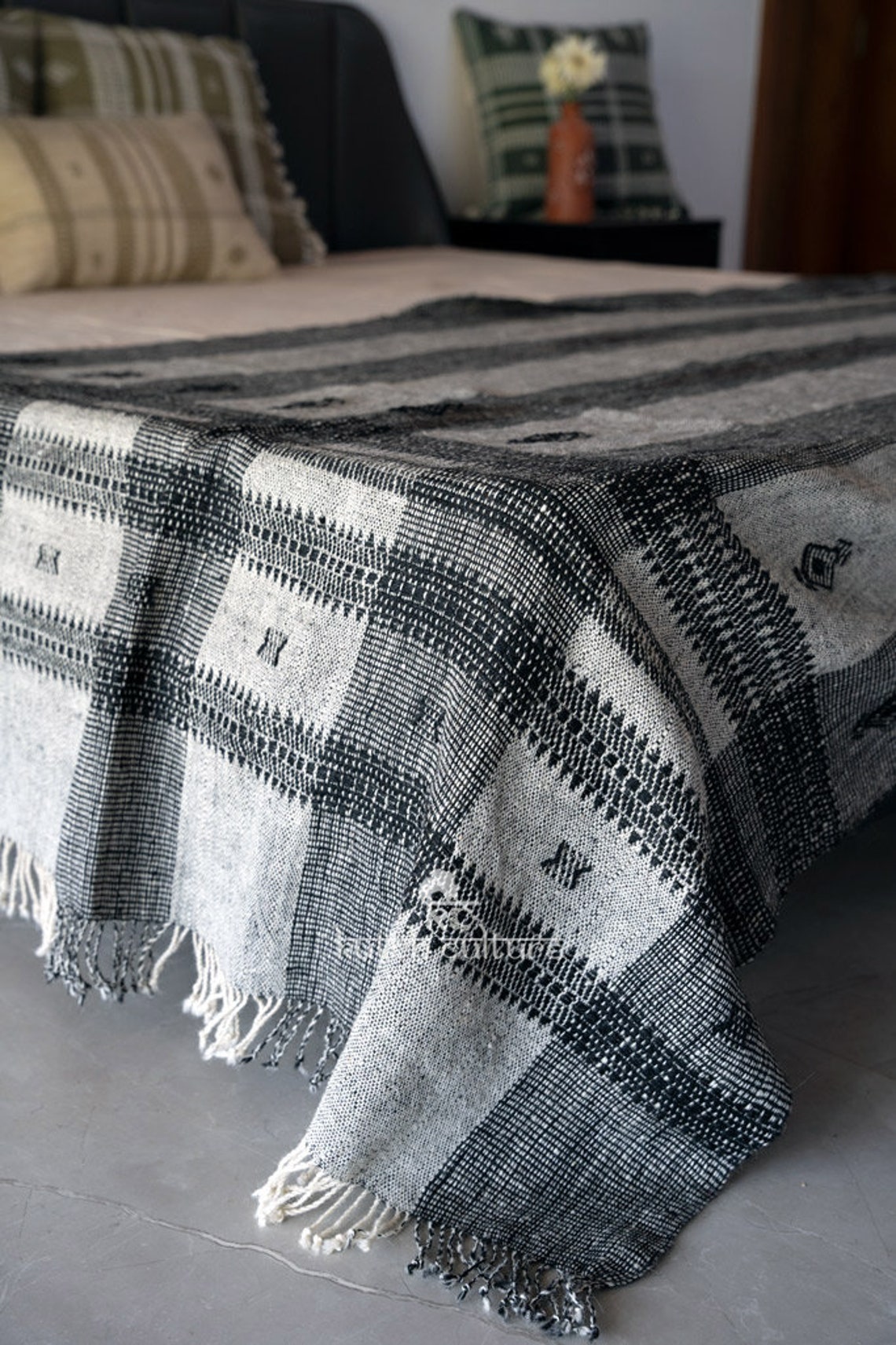Desi Sheep Wool Blanket | Throw | Bedding | Indian Wool Throw | Shawl ...