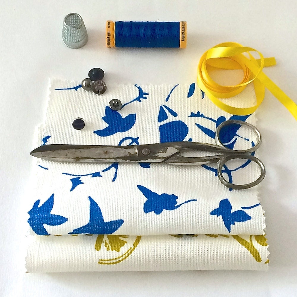 Fabric Sample Ivy Screen Printed Linen 256 Gsm 21 X 15cm - Etsy