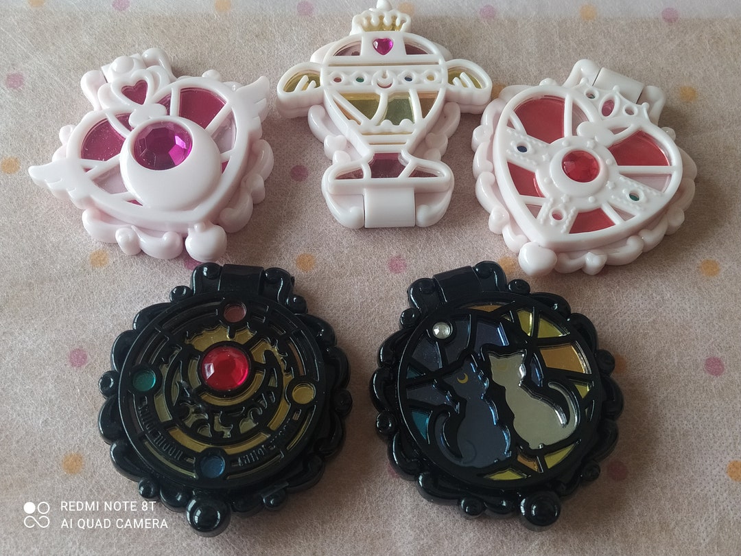 Sailor Moon Stained Glass Compact Mirror Gashapon Crisis Moon Brooch ...