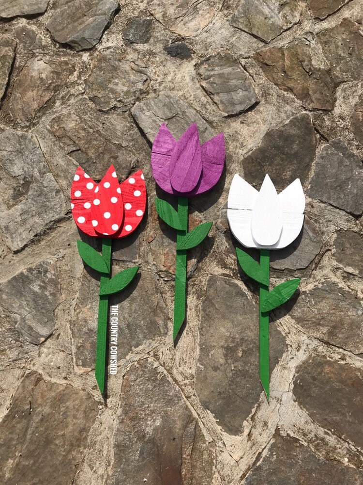 Tulip Yard Stakes Spring Yard Stakes Wood Stakes Spring - Etsy