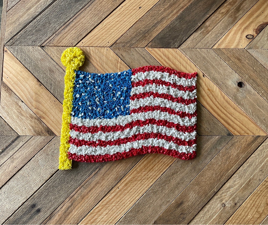 American Flag, Popcorn Flag, Vintage Patriotic Decoration, Melted ...