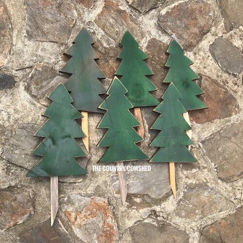 Set of 2 Reclaimed Wooden Christmas Tree Yard Stakes - Etsy