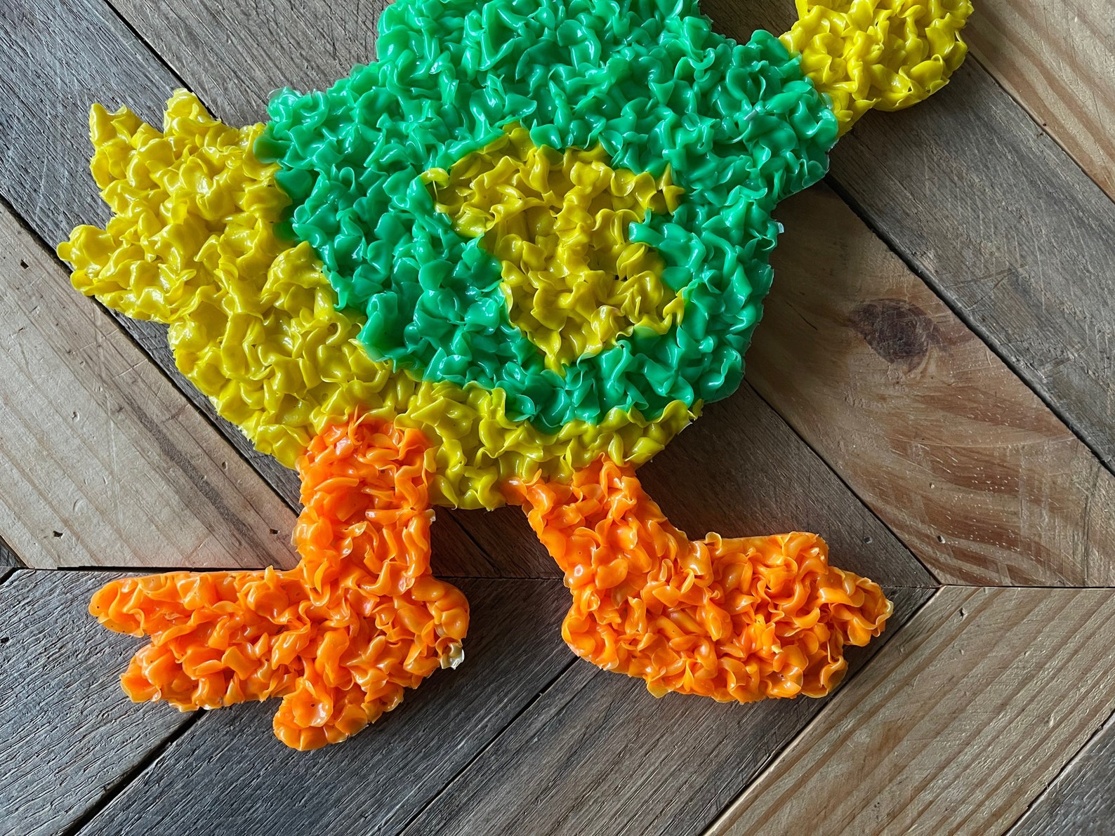 Popcorn Duck With Green Shirt, Vintage Door Decorations, Popcorn Duck ...