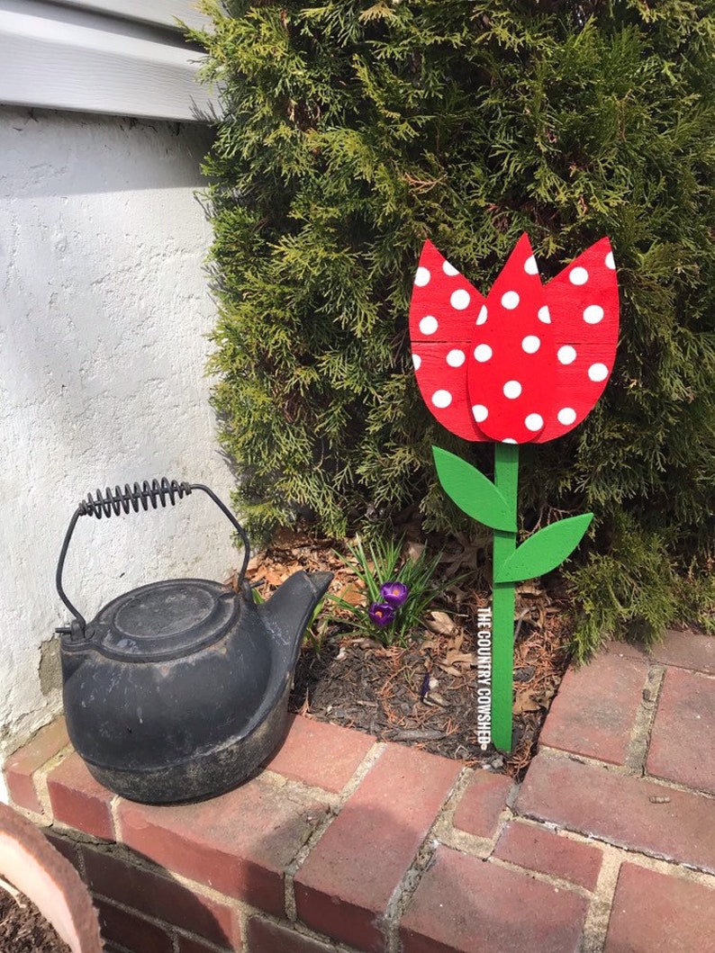 Tulip Yard Stakes Spring Yard Stakes Wood Stakes Spring - Etsy
