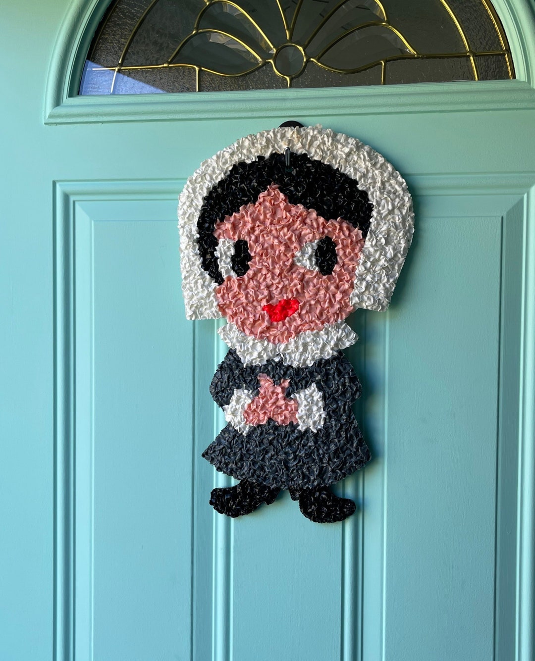 Female Pilgrim, Popcorn Pilgrim, Vintage Door Decorations, Melted ...